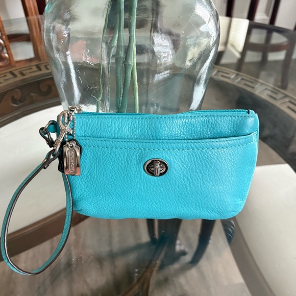 Coach | Bags | Coach Pebbled Leather Turquoise Turn Lock Wristlet ...